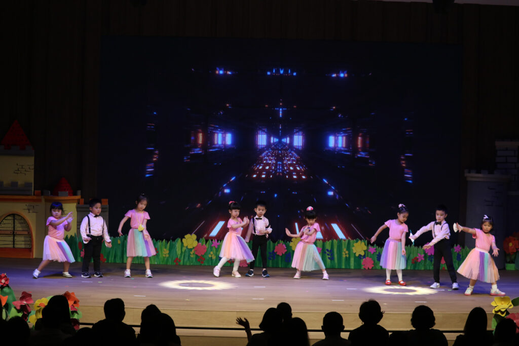 The Holistic Benefits of Performing Arts for Preschoolers - Kinderland ...
